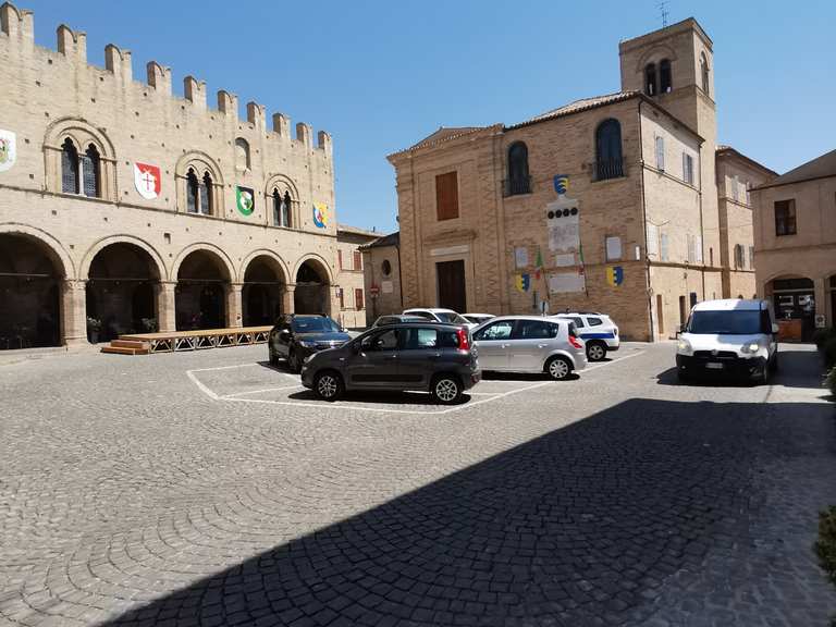 Montecassiano Platz: Rennradfahren und Rennradtouren | komoot