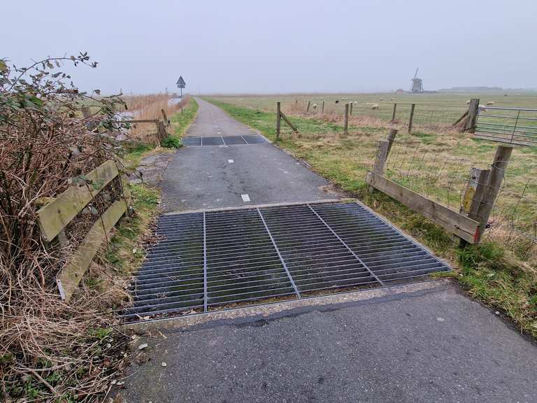Mooi fietspad met leuke uitzichten wiellerroutes en kaart | Komoot