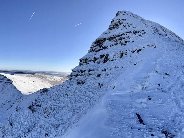 Cwm Gwdi to Pen y Fan: Wanderungen und Rundwege | komoot