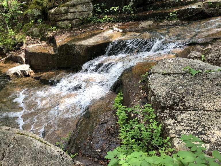 Trilha de corrida das Cataratas Champney — Área Cênica do Monte ...