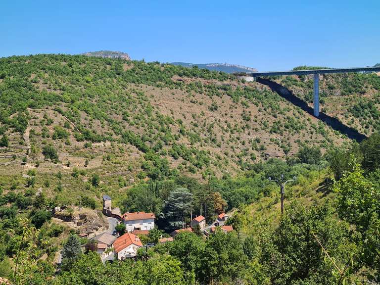 Verrières et le Causse Rouge – boucle dans le Parc naturel régional des ...