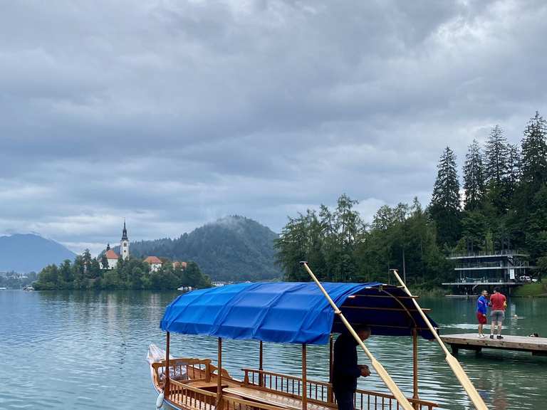 Lake Bled Beach – View of Lake Bled loop from Rečica | hike | Komoot