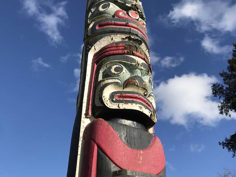 Totem Pole. – The Five-Arch bridge. Loop from Wentworth Estate ...