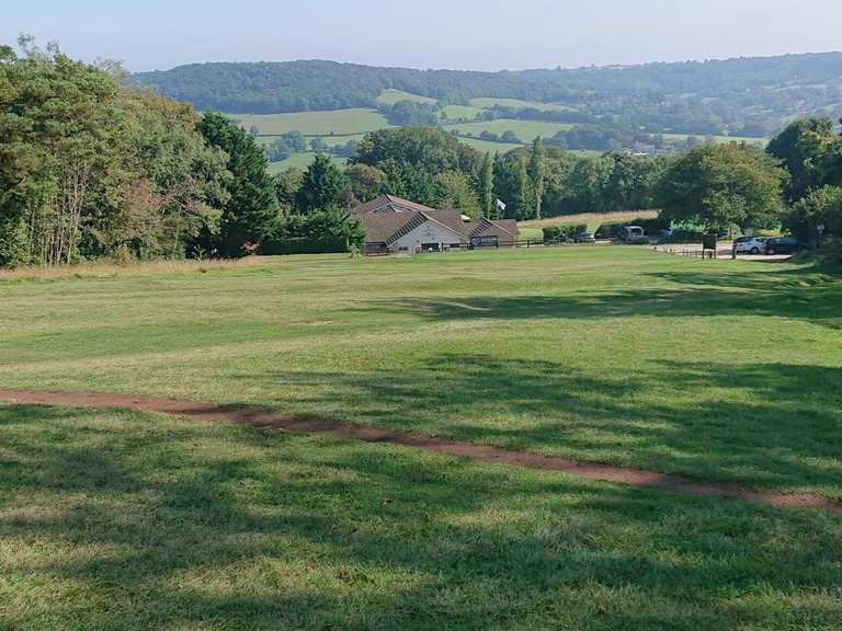 Painswick Beacon via Painswick Golf Club boucle — The Cotswolds ...