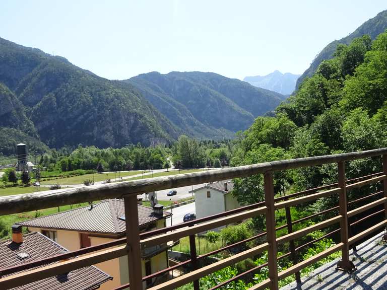Radweg auf der Pontebbana-Bahnstrecke an der Ponte Peraria : percorsi ...