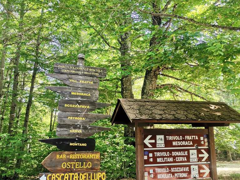 De Da Cutro à Mesoarca et Monte Tempone dans le Parc National de la ...