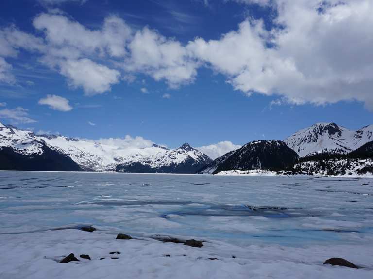 Vista panorámica del lago Garibaldi y las islas Battleship: Rutas de ...