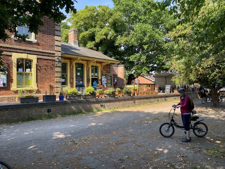 Booking Hall Cafe Road Cycle Routes and Map | Komoot