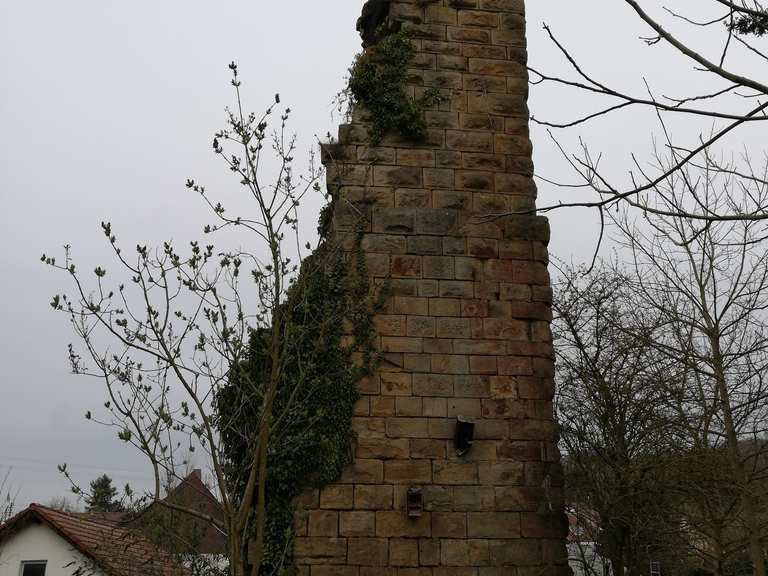 Weiherturm der Talburg in Odenbach: Wanderungen und Rundwege | komoot