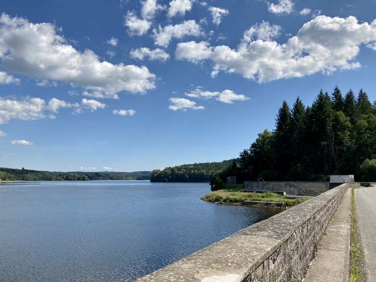 Tour du lac Lavaud Gelade – Parc naturel régional de Millevaches en Limousin | randonnée ...