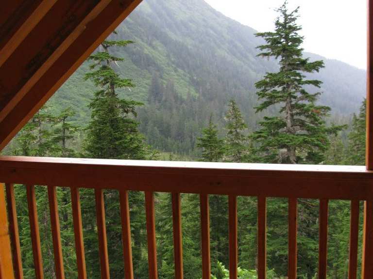 Dan Moller Public Use Cabin: Wanderungen und Rundwege | komoot