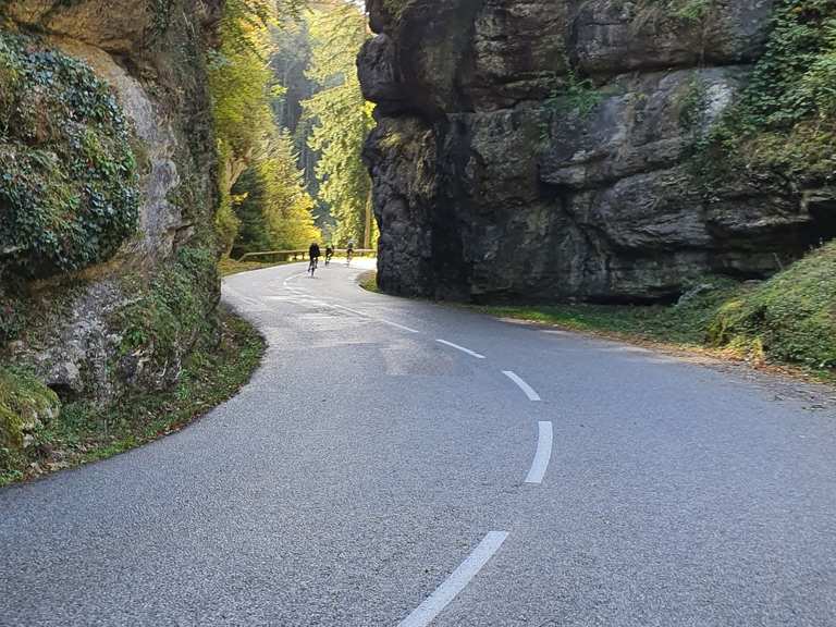 Les gorges du Crossey — loop in the PARC NATUREL RÉGIONAL DE CHARTREUSE ...