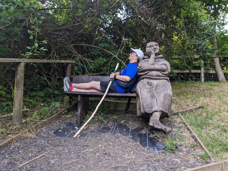 Pilgrims Rest Statue - Brother Percival Routes for Walking and Hiking ...