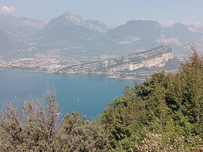 Sentiero Panoramico – Scale Bussatte - Tempesta Runde von Pregasina ...