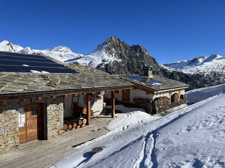 Lo Tsamou Refuge – Hikes & How to Get There | Komoot