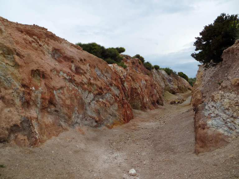 Cave Di Caolino: Wanderungen und Rundwege | komoot