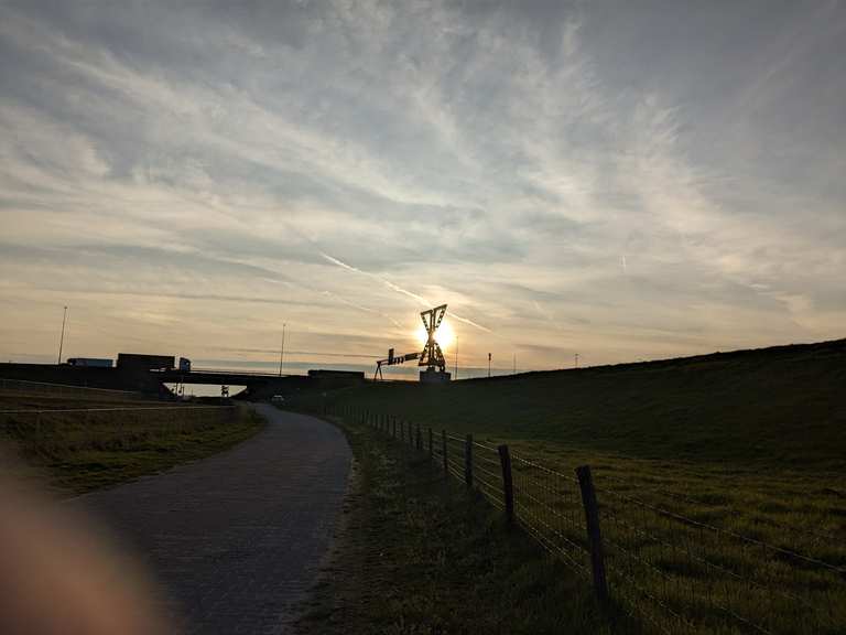 Monument Moerdijkbrug : Radtouren und Radwege | komoot