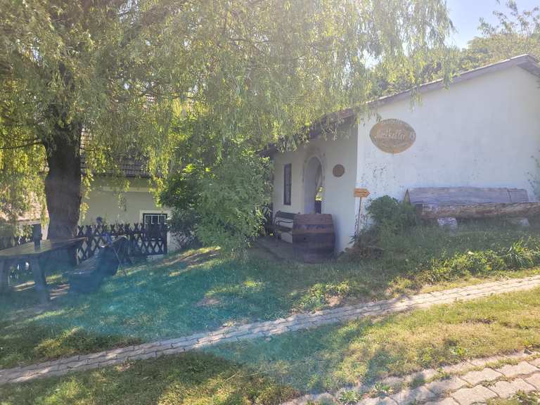 Luberger Mostkeller: Wanderungen und Rundwege | komoot