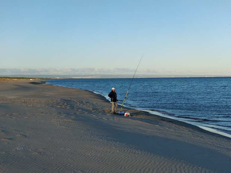 From the sea to the Parco Regionale della Terra delle Gravine – loop ...