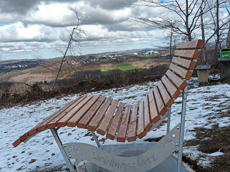Bank mit Aussicht: Wanderungen und Rundwege | komoot