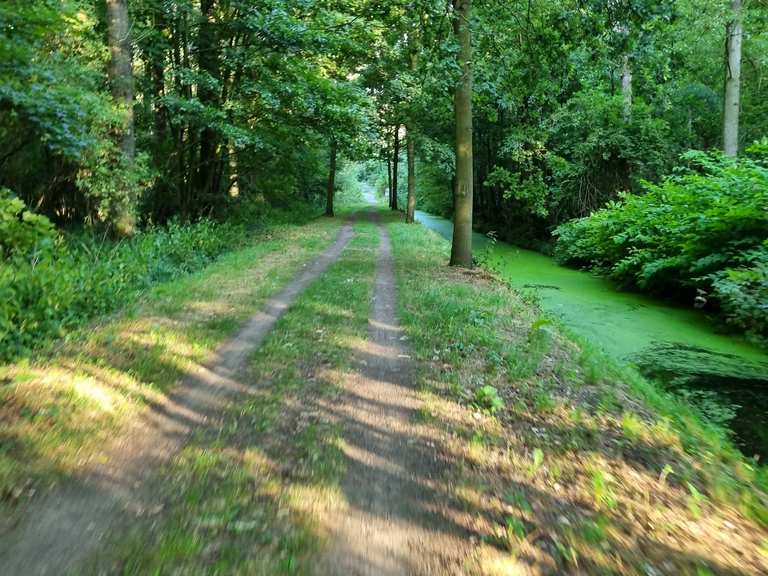 The Blue Towers – Ottergem Bridge loop from Brughuizeken | road ride ...
