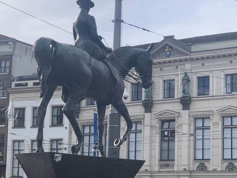 Equestrian Statue of Queen Wilhelmina – Hiking & Cycling Routes | Komoot