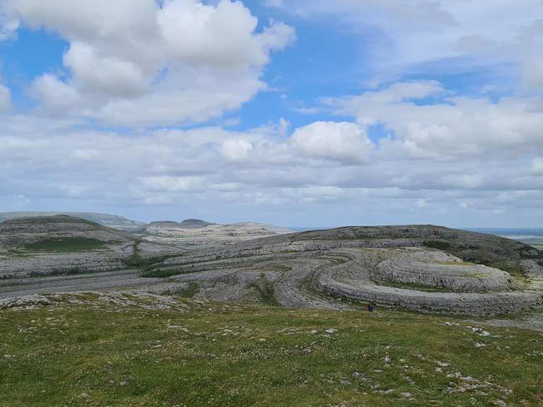 Mullaghmore & Lough Gaelan loop — Burren National Park | hike | Komoot