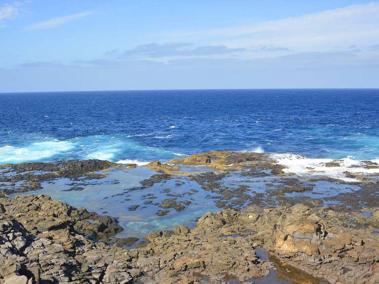 Piscinas Naturales "Los Charcones": Rutas de senderismo y caminatas ...