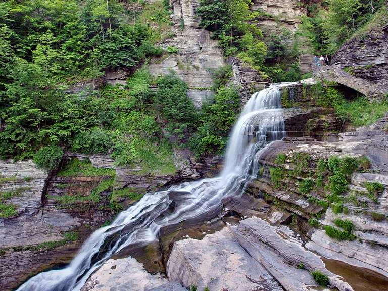 Lucifer Falls & Enfield Falls via Gorge Trail en Rim Trail lus — Robert ...