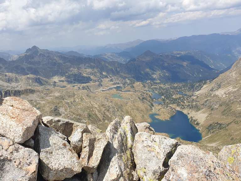 Estany Sant Maurici até Pico de Ratera a partir do Aparcament Prat de ...