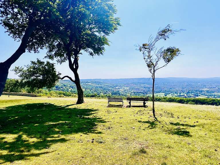 Cleeve Hill loop — The Cotswolds AONB | hike | Komoot