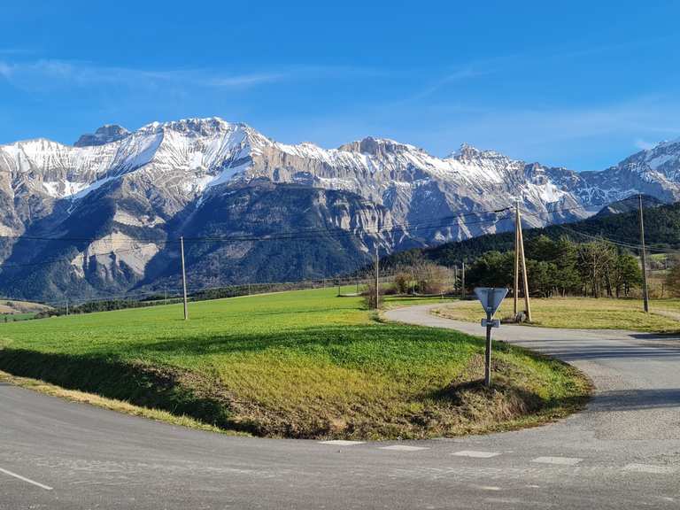 Col de la Croix Haute boucle depuis Clelles — Parc naturel régional du ...