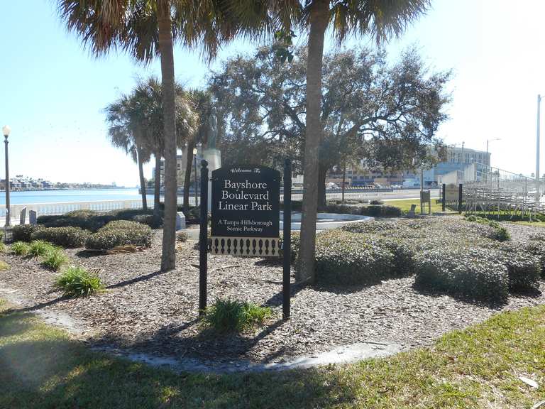 Bayshore Boulevard a Ballast Point Park — Tampa, Flórida | Percurso de ...