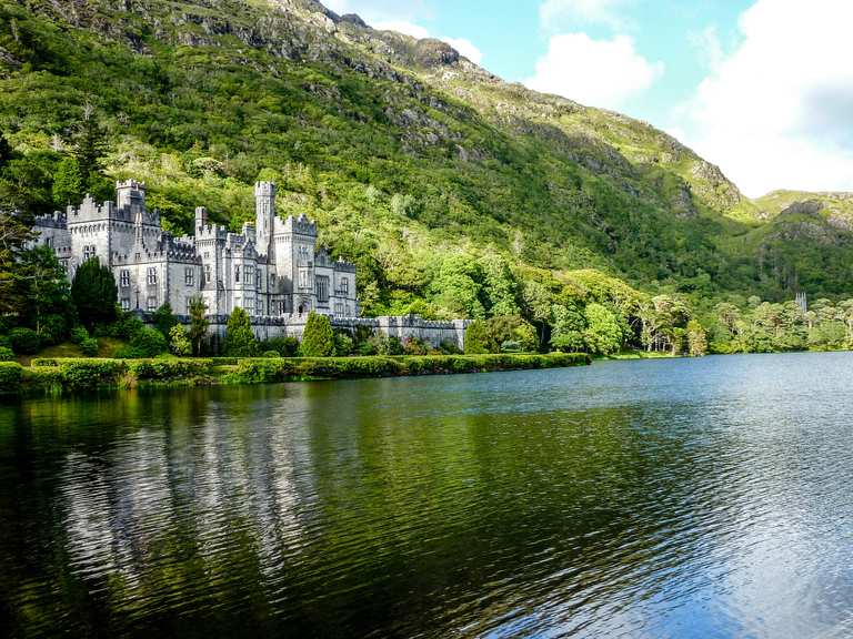 Letterfrack, Tully Cross, Croonagh e Owenduff Bridge loop — Connemara ...