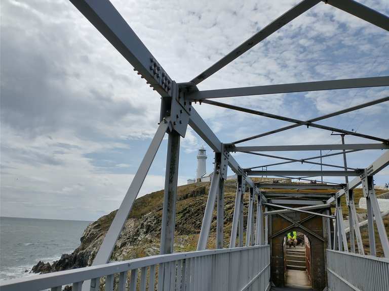 South Stack Suspension Bridge wandelroutes en hikes | Komoot