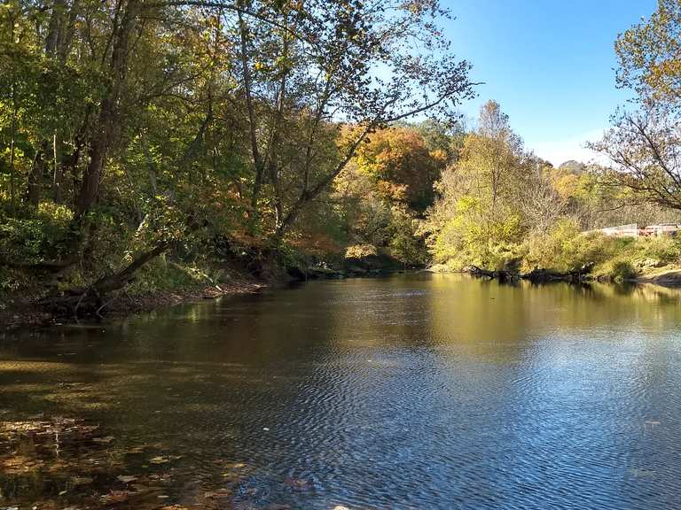 Overlook of Hocking River: Wanderungen und Rundwege | komoot
