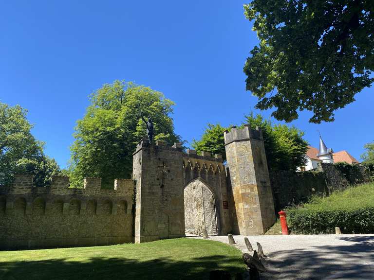 Château de Gorgier - Itinéraires vélo et carte | Komoot