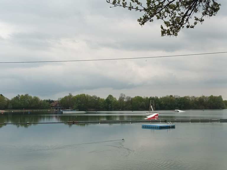 Chill and Wake Wasserski-Anlage am Friedberger Baggersee: Mountainbike ...