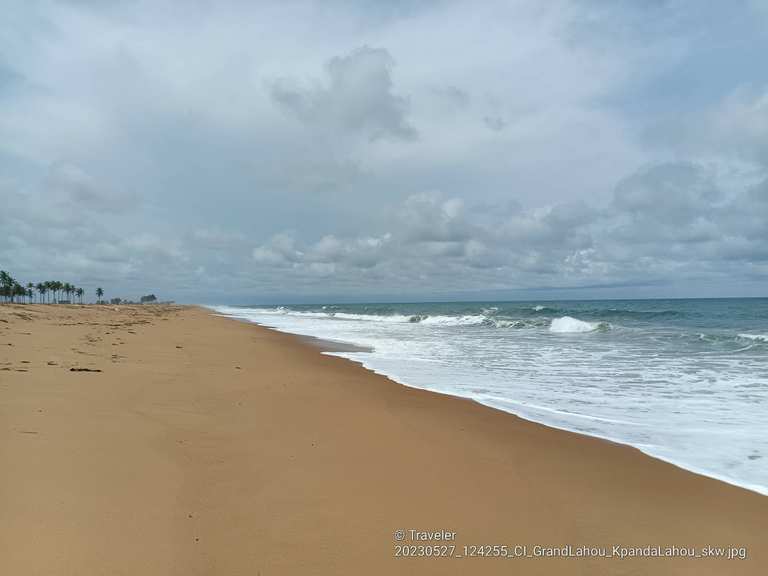 Plage des pêcheurs de Lahou-Kpanda: Mountainbike-Touren und -Trails ...