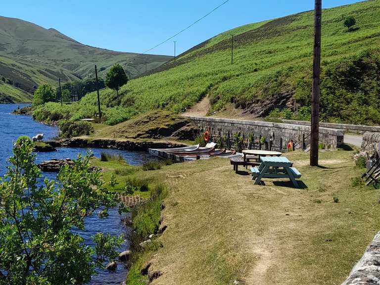 Loganlea Reservoir Routes for Walking and Hiking | Komoot