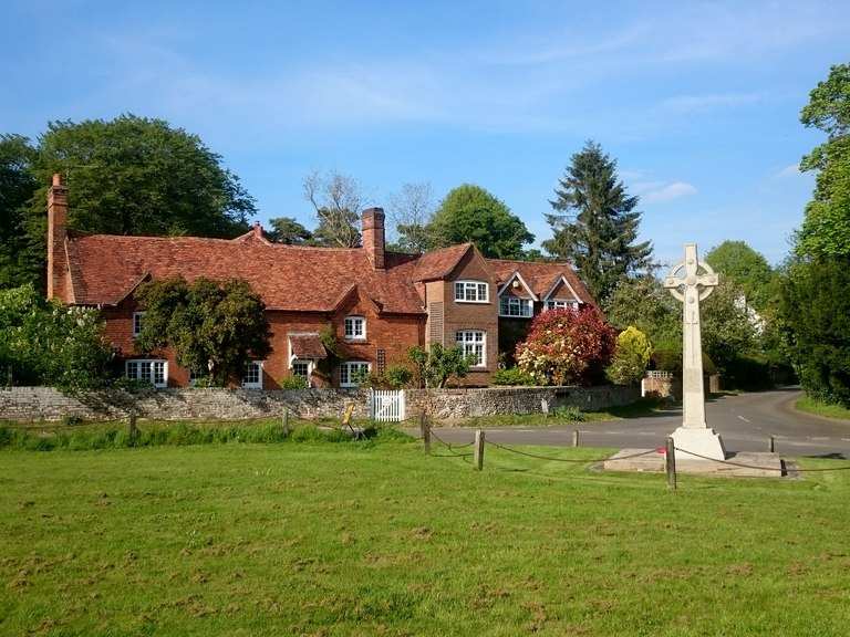 La boucle de Lee et Herbert's Hole depuis Chartridge — Chiltern Hills ...