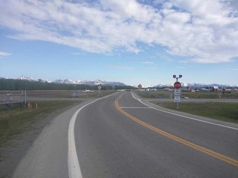 Boucle des lacs Hood et Spenard depuis Point Woronzof — Anchorage ...