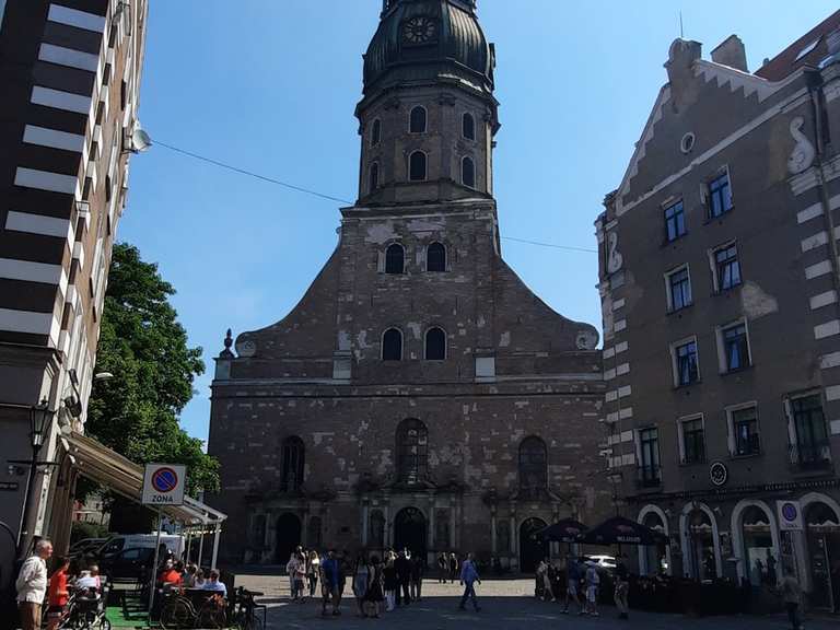 St. Petrikirche, Riga: Wanderungen und Rundwege | komoot