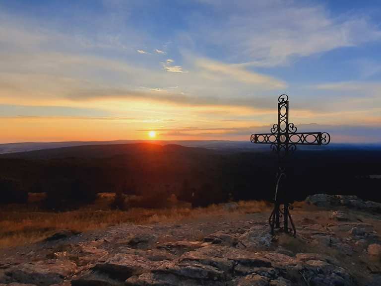 Le Moure de la Gardille: Wanderungen und Rundwege | komoot
