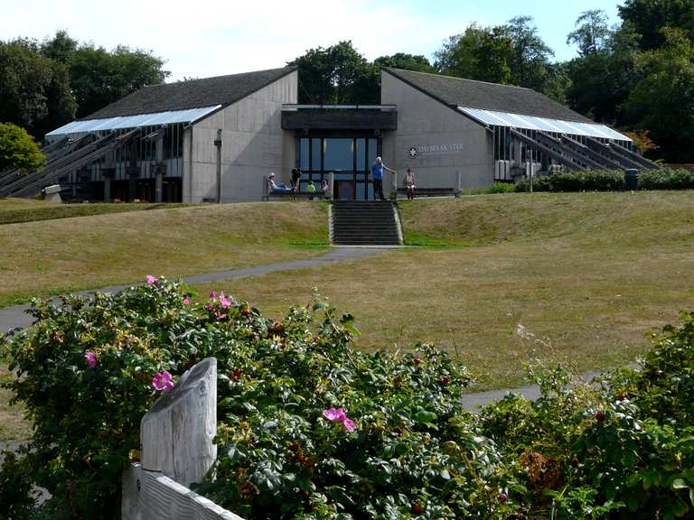 Daybreak Star Indian Cultural Center via Discovery Loop Trail ...