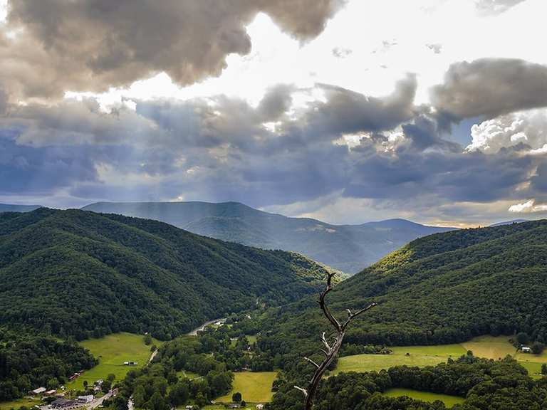 Seneca Rocks out & back — Monongahela National Forest | hike | Komoot
