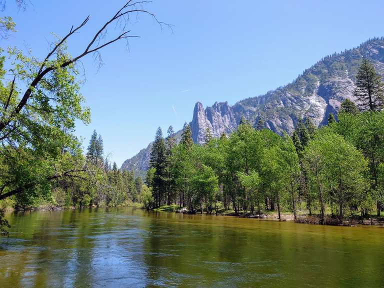 Merced River Loop e Berg Bridge do Valley Shuttle Stop #5 -- Yosemite ...