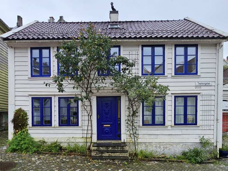 Cute colorful houses Routes for Walking and Hiking | Komoot