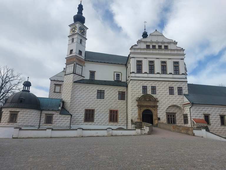 Schloß Pardubice (Pardubitz) : Radtouren und Radwege | komoot