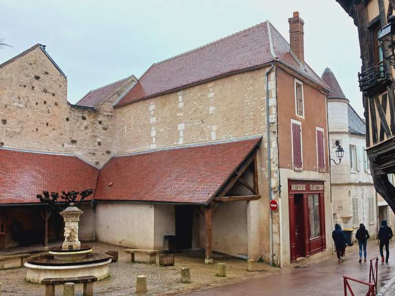 Porte d'Orléons: Wanderungen und Rundwege | komoot